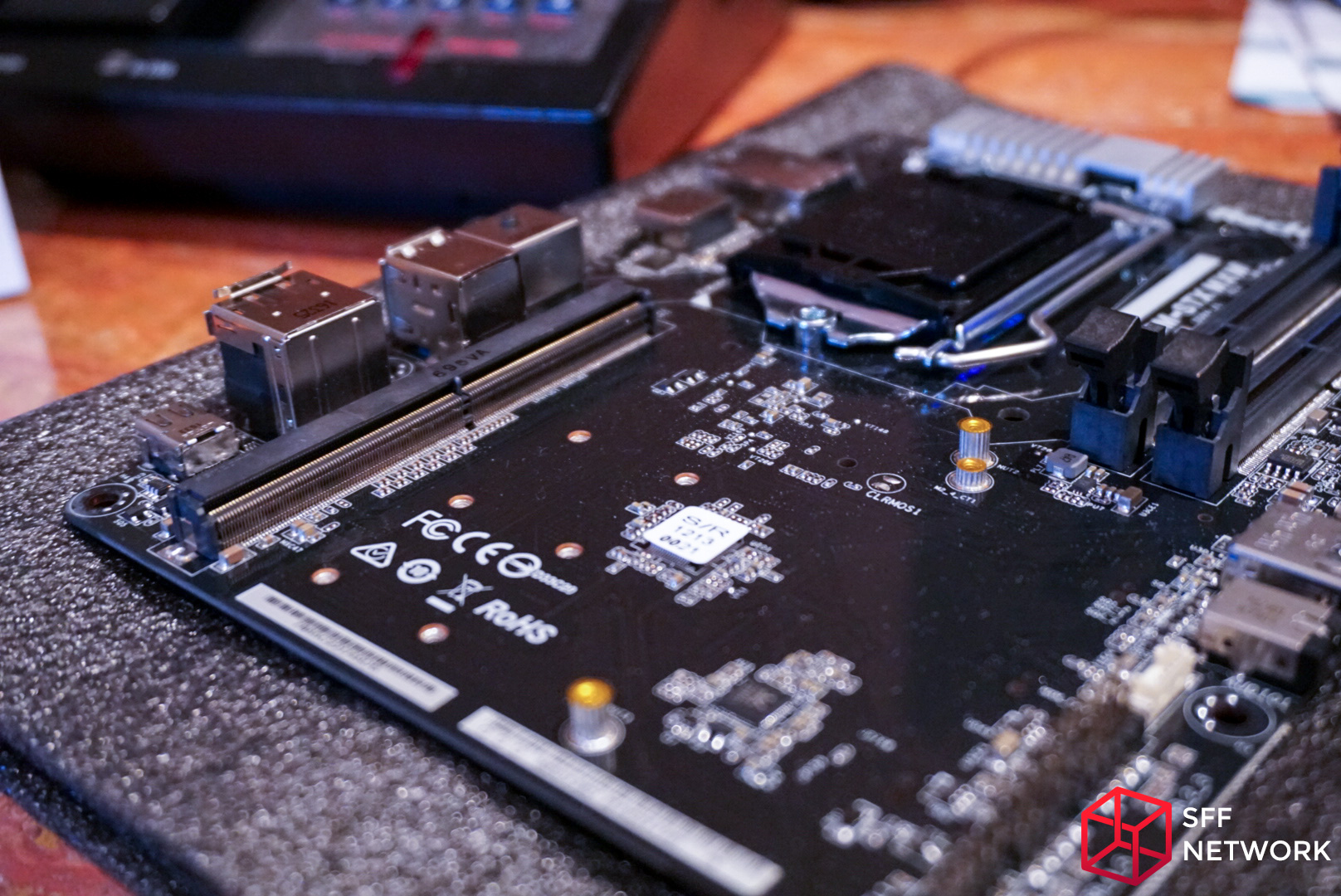 ASRock muestra su placa base 'micro-STX' con ranura para tarjetas gráficas MXM | Geektopia