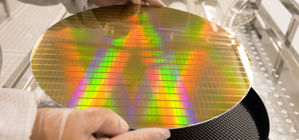 TSMC empezará a fabricar chips con su método 'oblea sobre oblea' en ...
