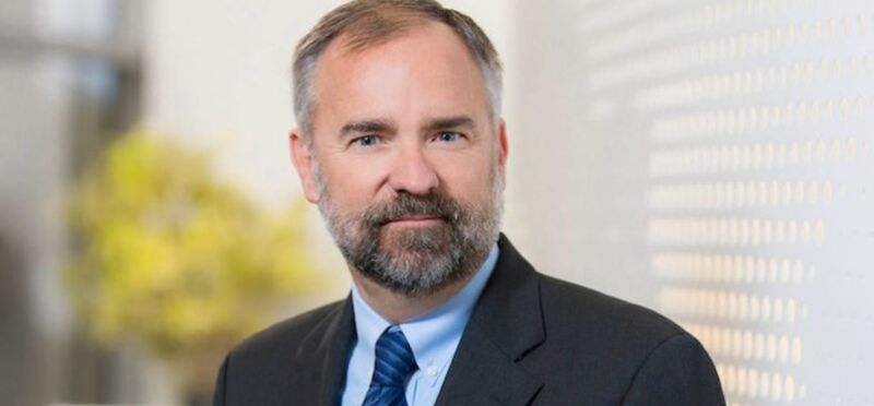 Intel ficha al antiguo director técnico de GlobalFoundries para ...