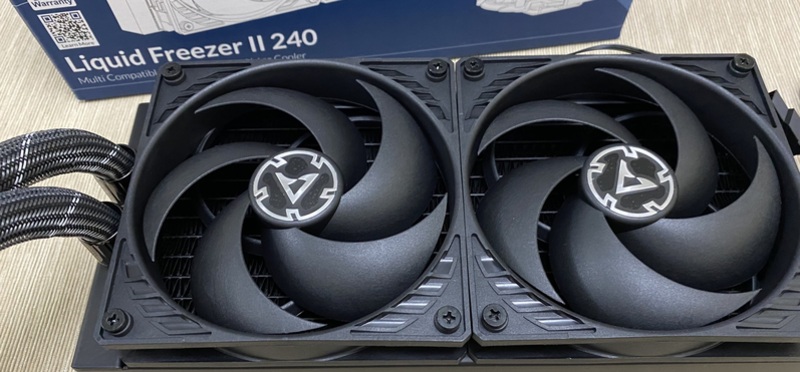 Análisis: Liquid Freezer II 240 de Arctic | Geektopia
