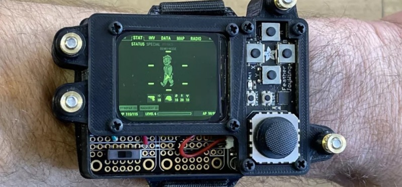 Crean un Pip-Boy de 'Fallout' con una Raspberry Pi | Geektopia